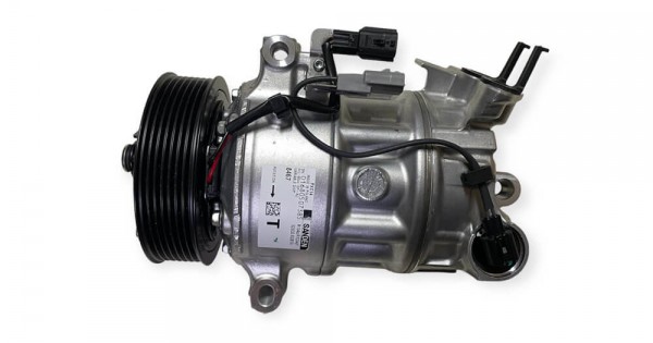 Klima Kompresörü Megane 4 1.3 H5H 1.6 H4M Kadjar 1.6 Dci 926004941R